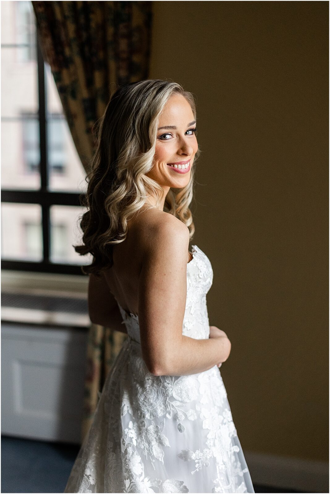 Chicago Club Winter Wedding | Chicago Wedding Photographer